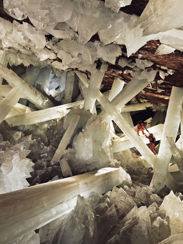 Giant Crystal Paradise: Exploring Mexico's Cave of the Swords | Let's ...